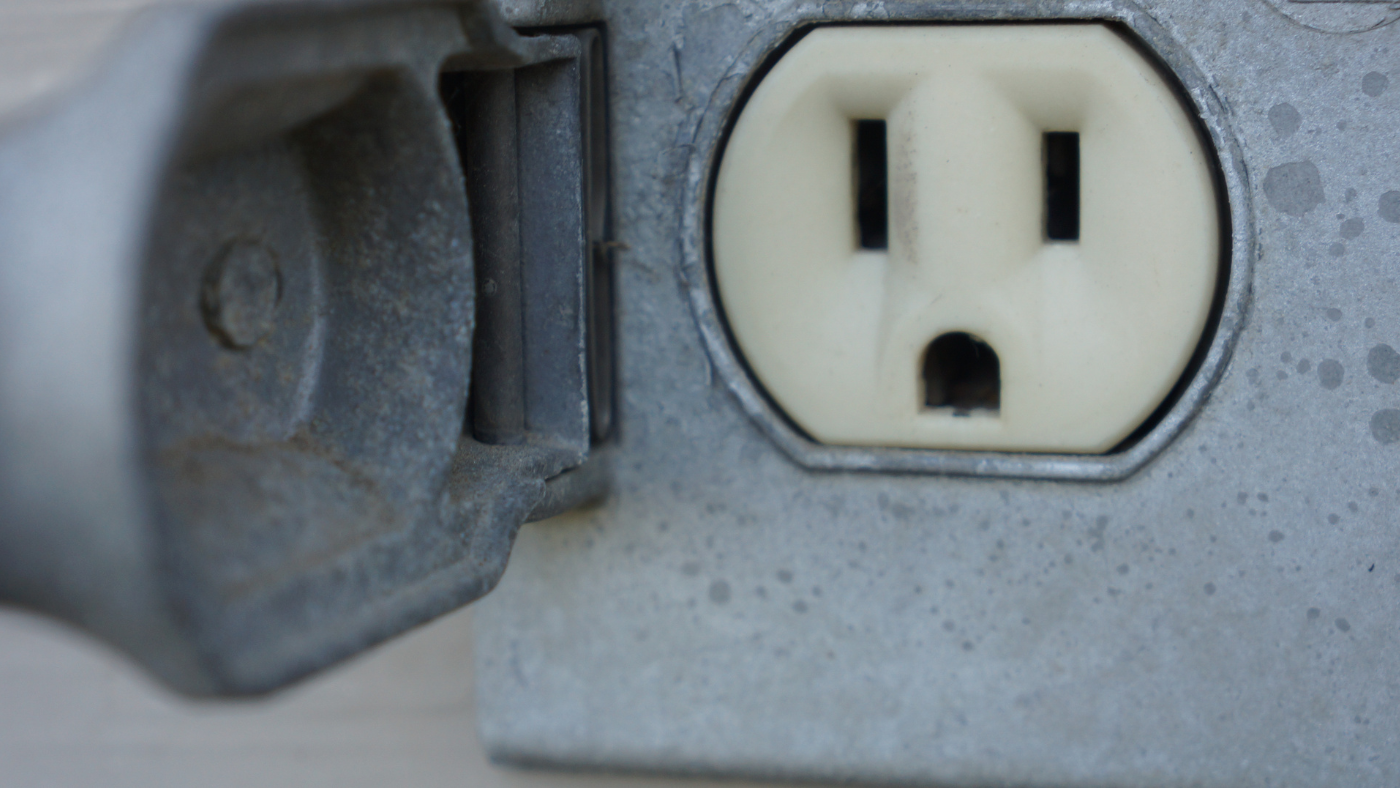 Checklist for Winter Electrical Safety | Seasonal Tips from PDQ